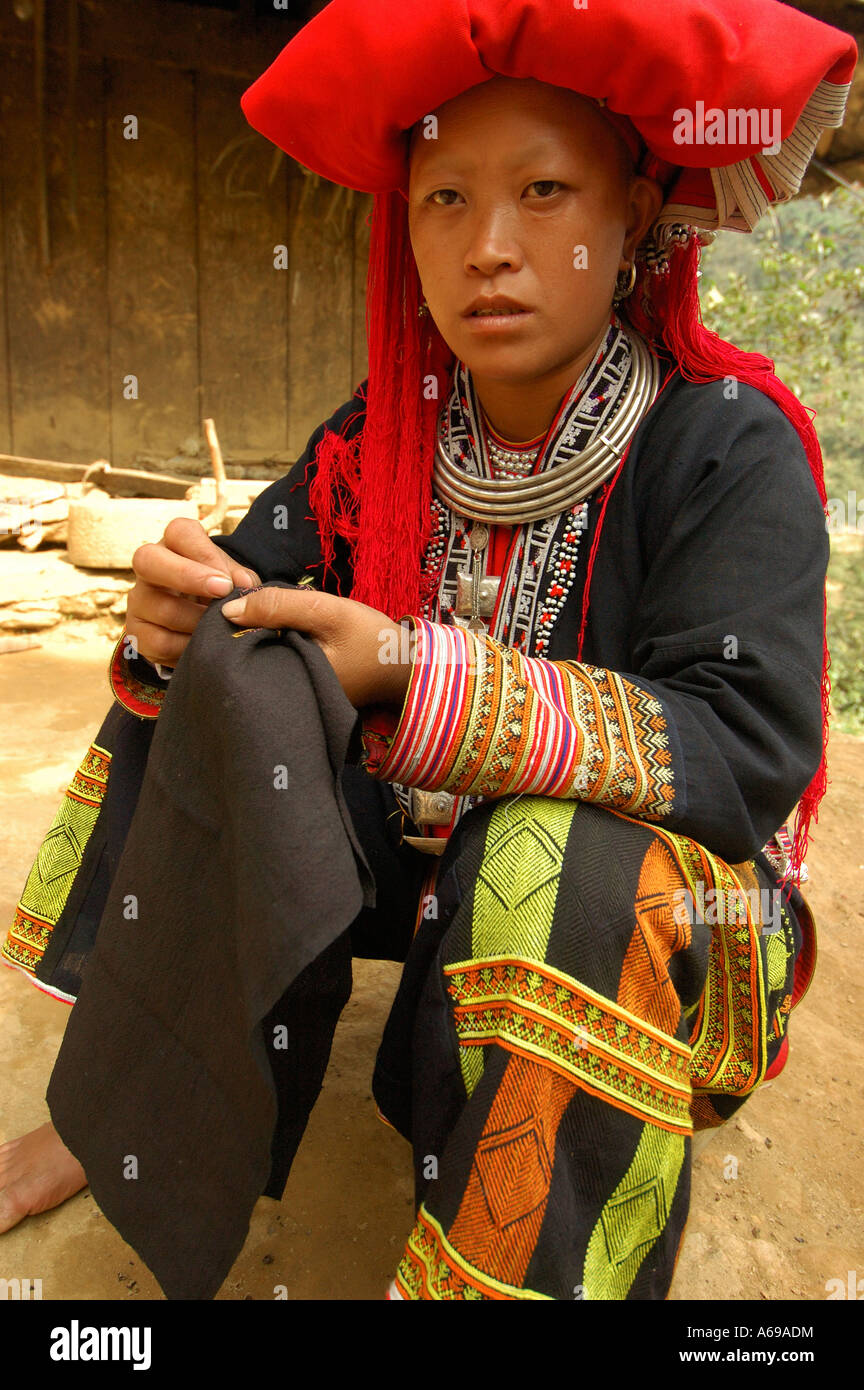 Red Dao Indigenous People, Ta Phin, Sapa, Vietnam Stock Photo - Alamy