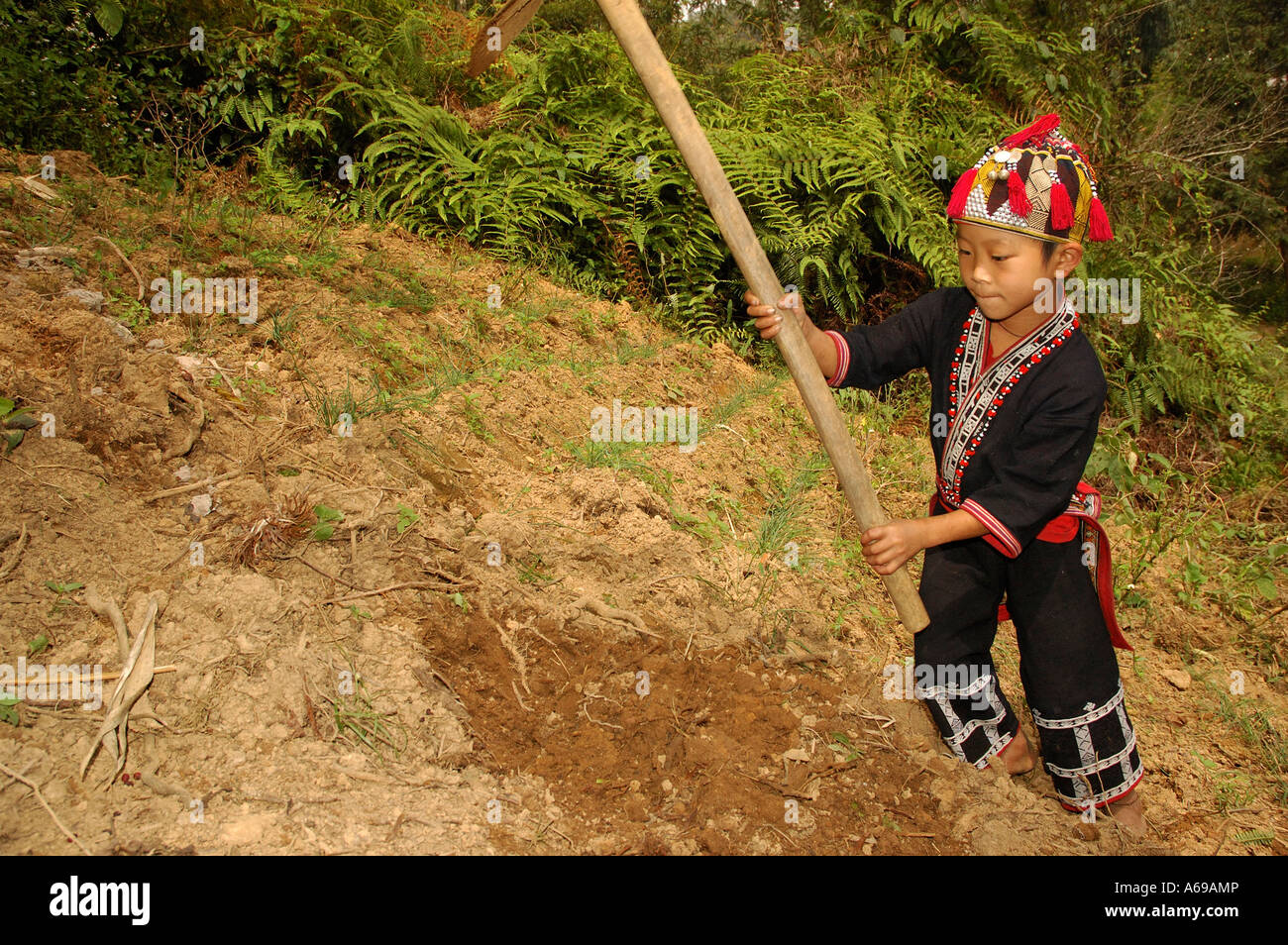Red Dao Indigenous People, Ta Phin, Sapa, Vietnam Stock Photo - Alamy