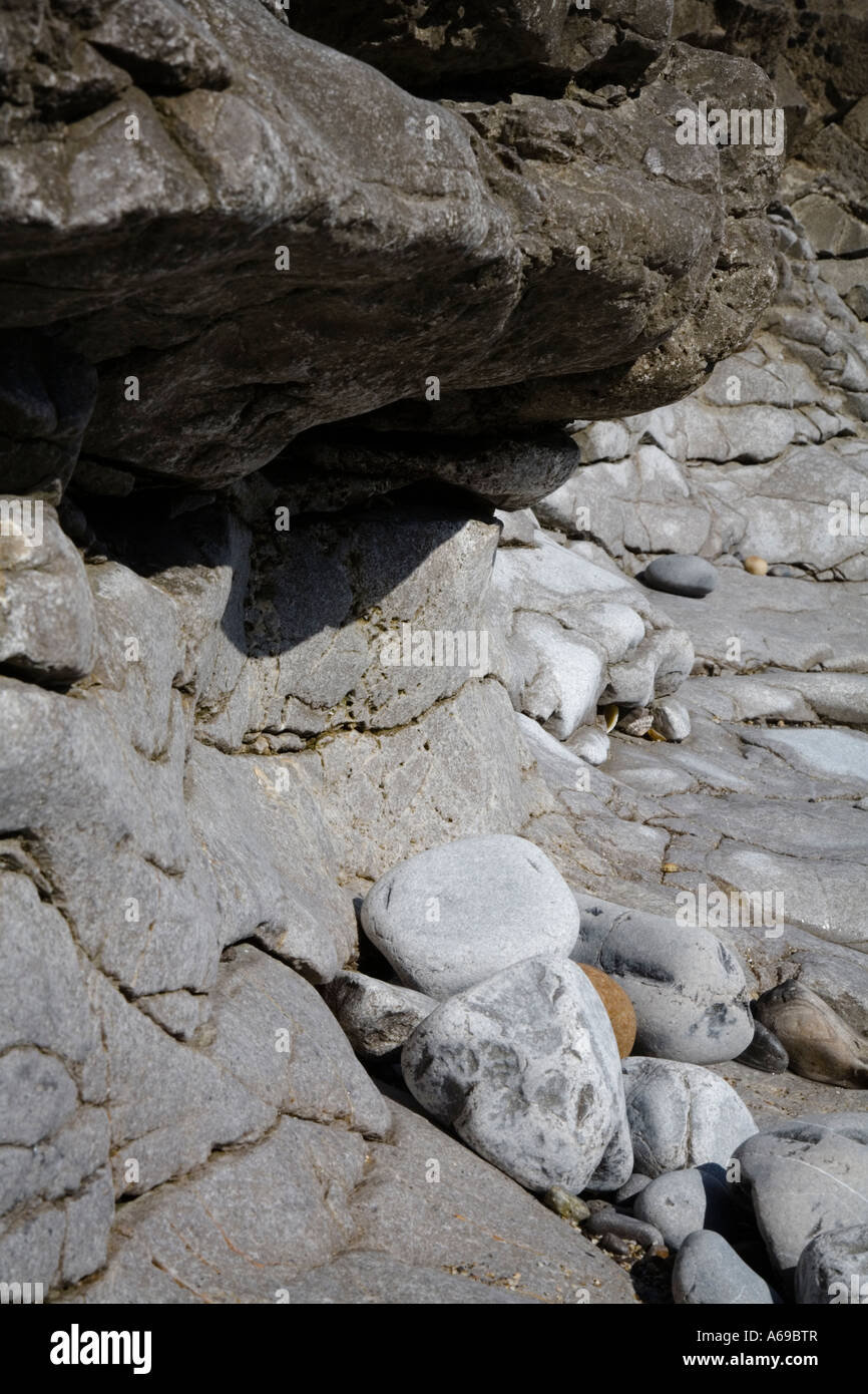 Undercut rock hi-res stock photography and images - Alamy