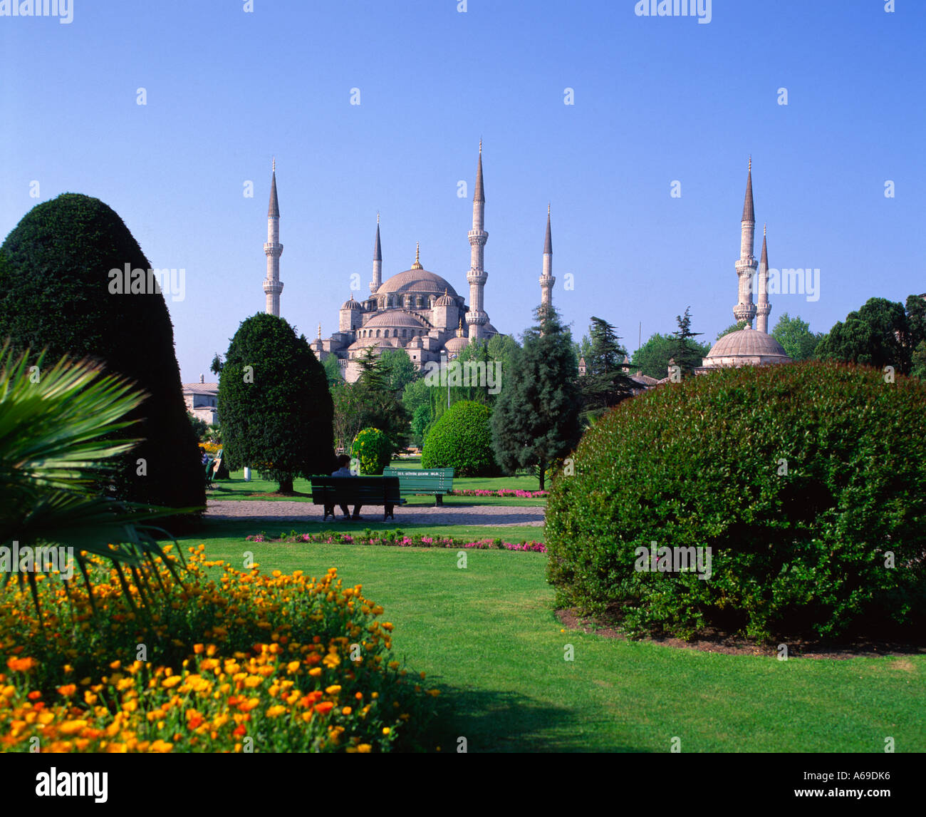 Blue Mosque & Hippodrome Gardens Istanbul Turkey Stock Photo - Alamy