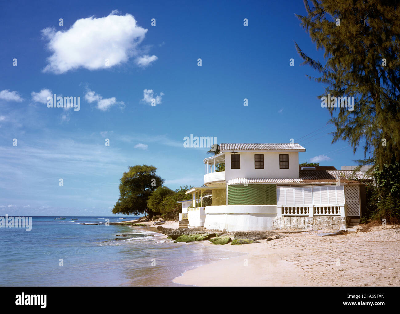 Bajan house hi-res stock photography and images - Alamy
