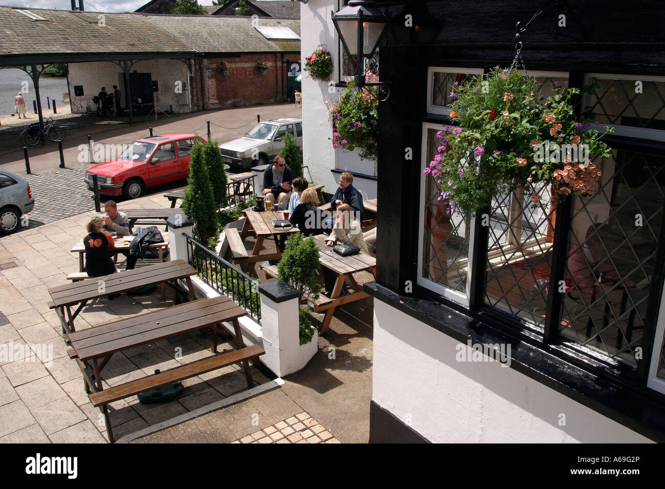 River Exe Cafe High Resolution Stock Photography and Images - Alamy