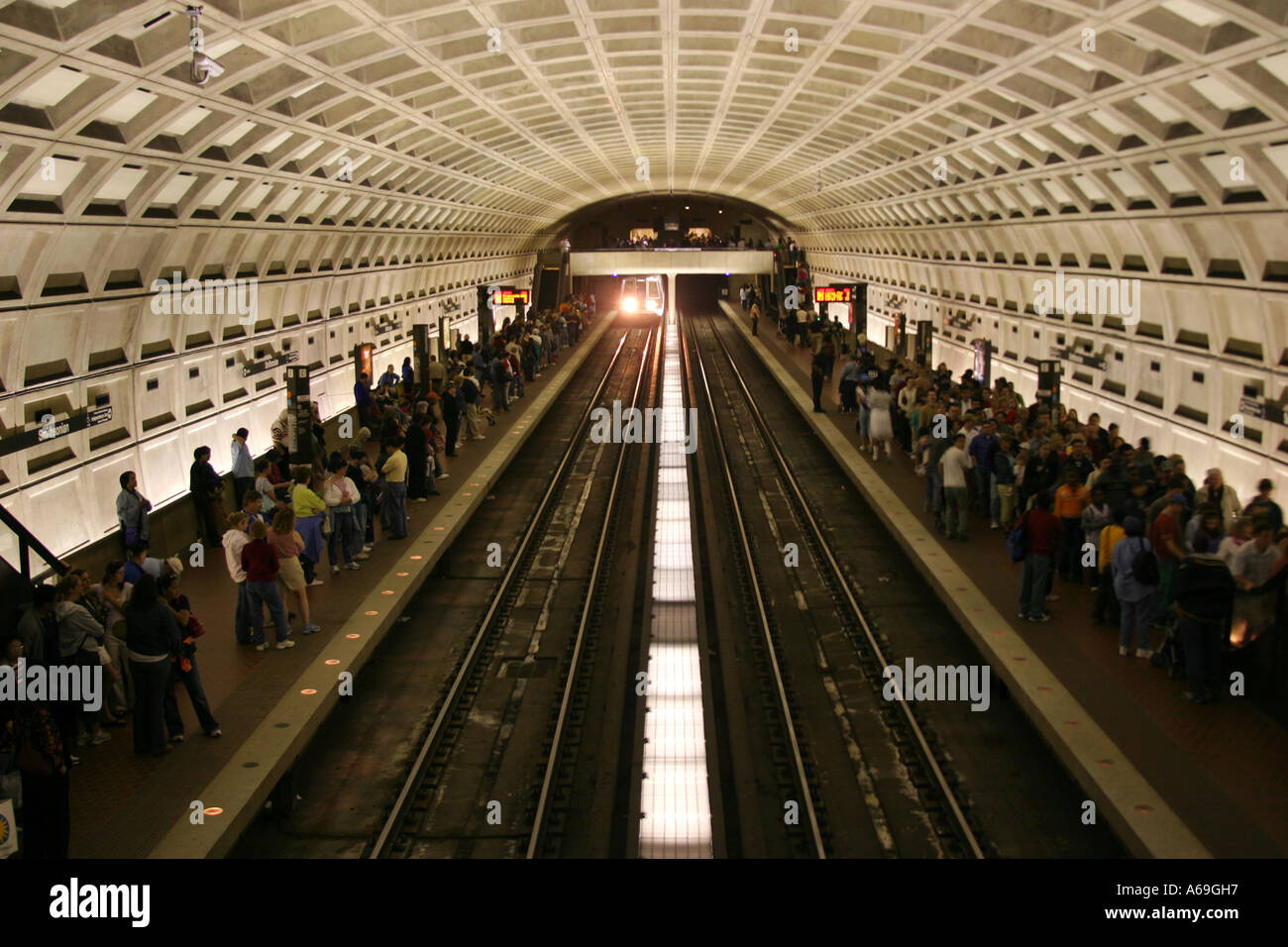 Underground Metro Subway Washington DC USA Stock Photo - Alamy
