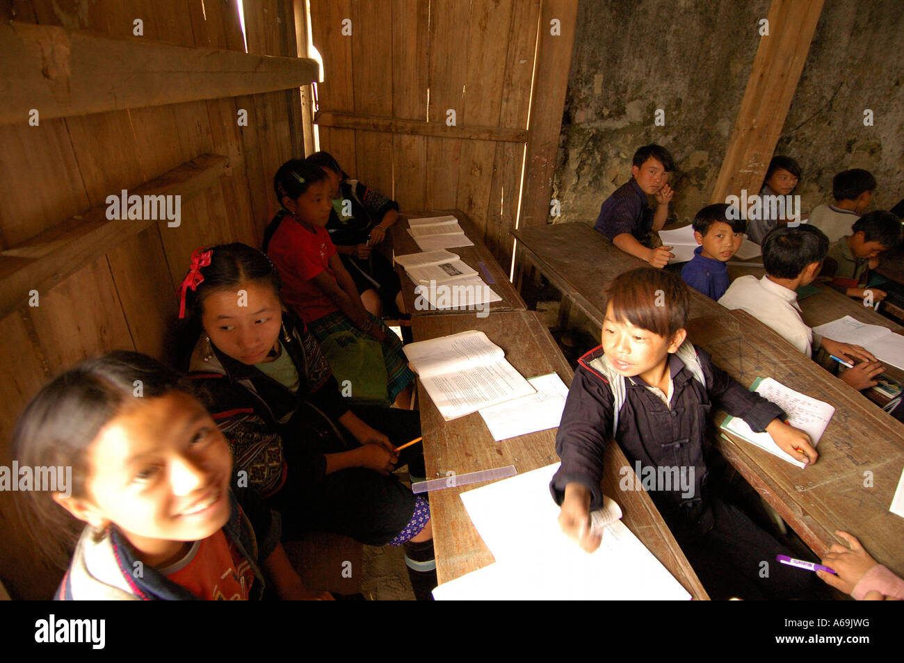 Black Hmong Indigenous school children, Lao Chai, Sapa, Vietnam Stock ...