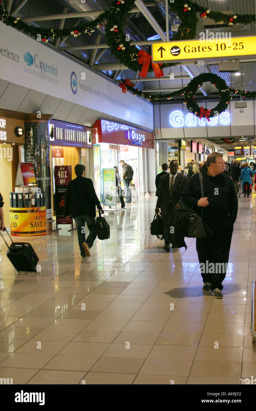 Heathrow Airport Terminal 4 London UK Stock Photo - Alamy