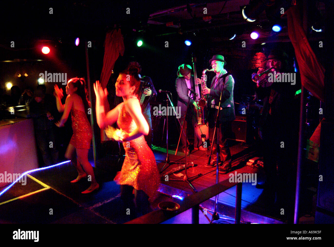 Bliki hi-res stock photography and images - Alamy