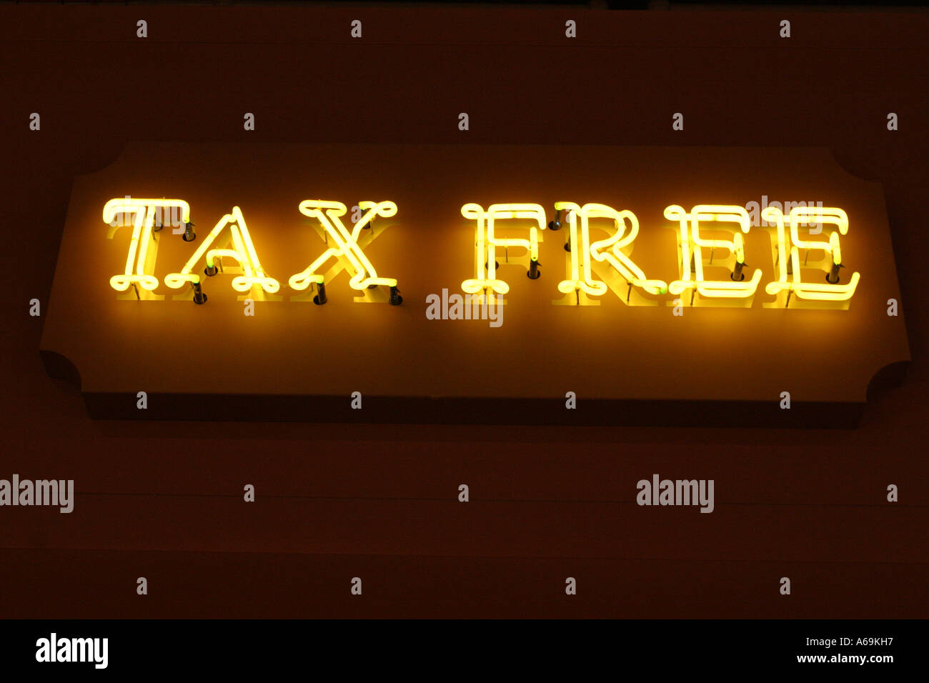 Tax Free sign at Heathrow Airport Terminal 4 London UK Stock Photo - Alamy