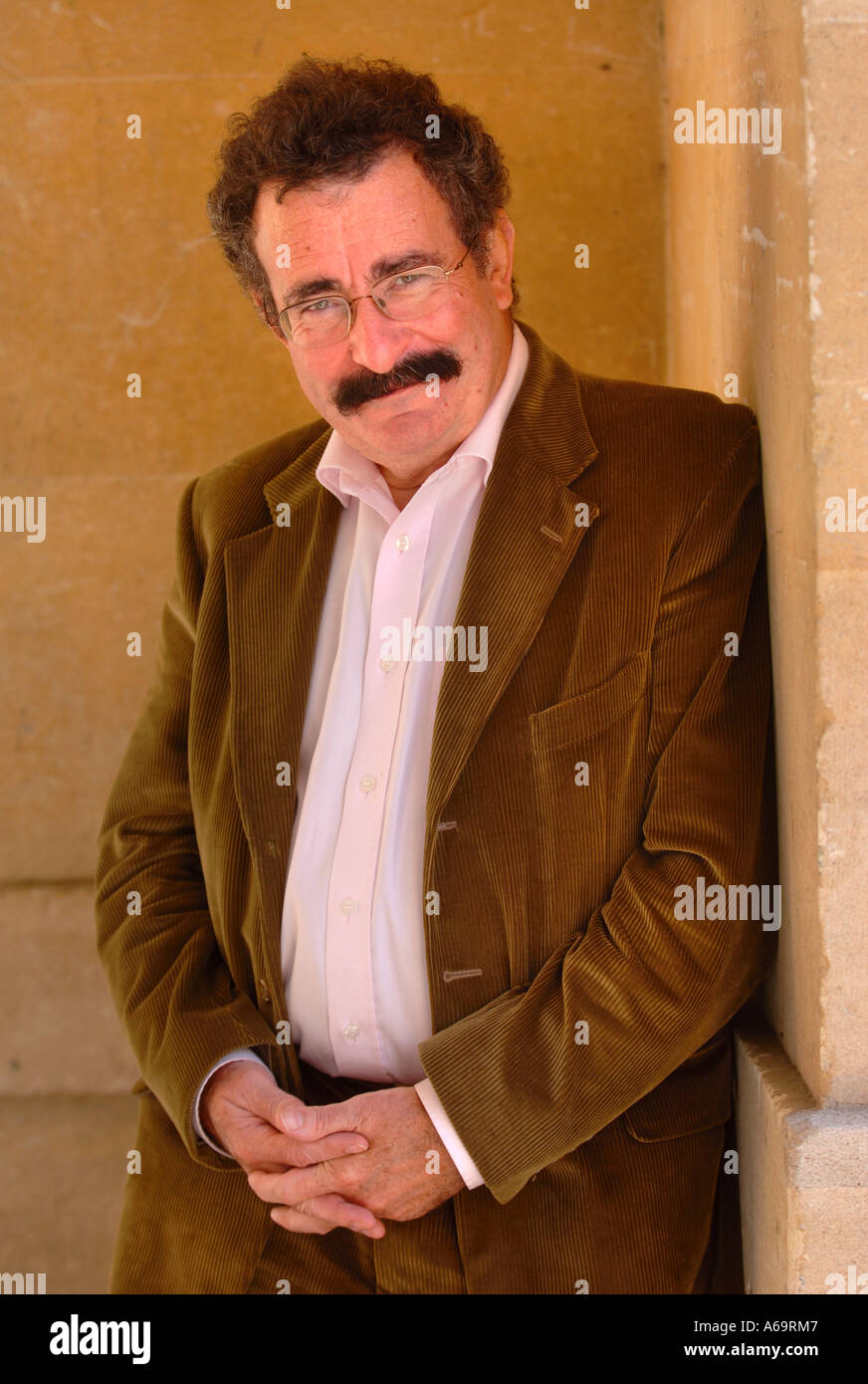 PROFESSOR ROBERT WINSTON AT THE CHELTENHAM LITERARY FESTIVAL OCT 2005 ...