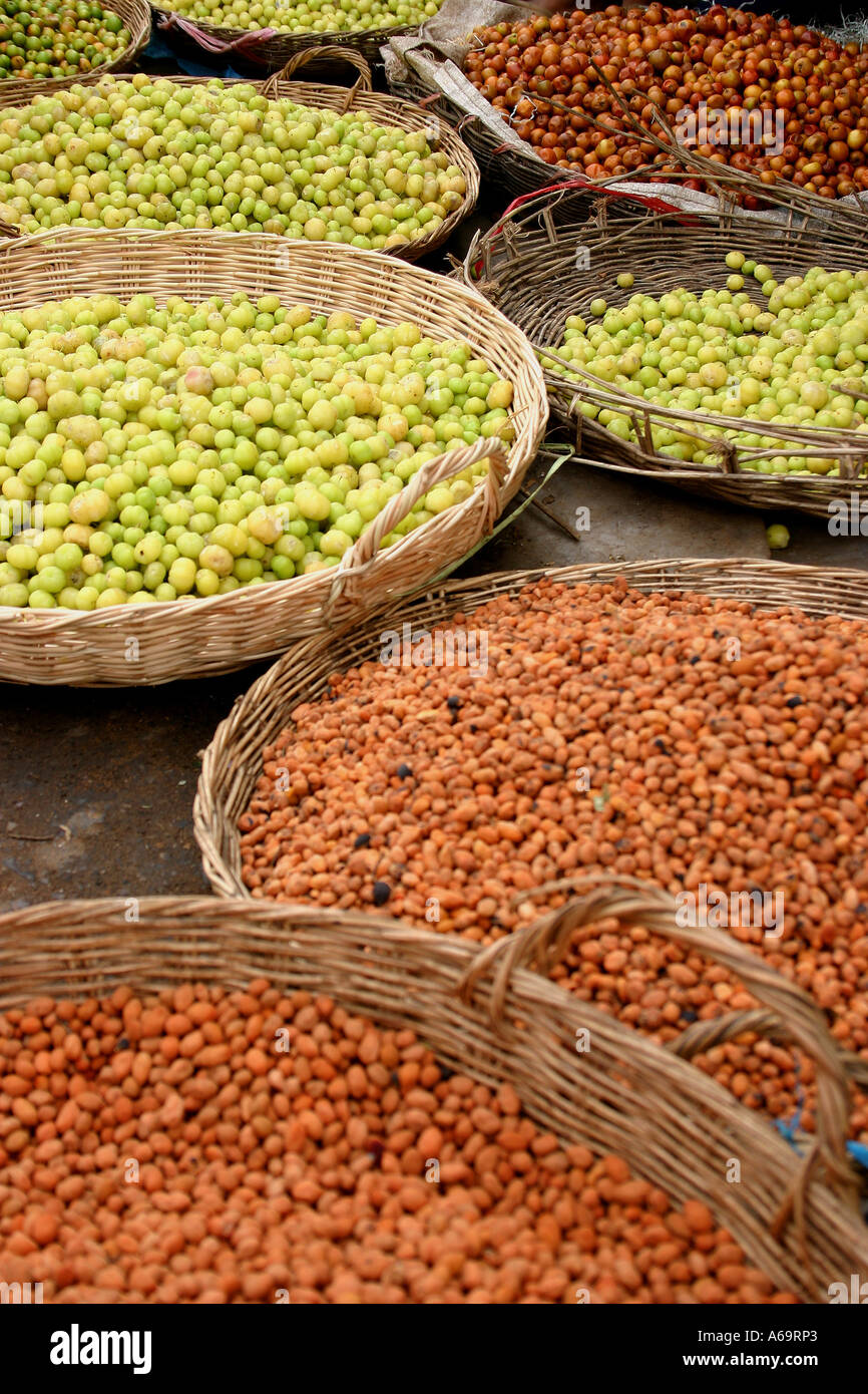Baskets Of Grains High Resolution Stock Photography and Images - Alamy