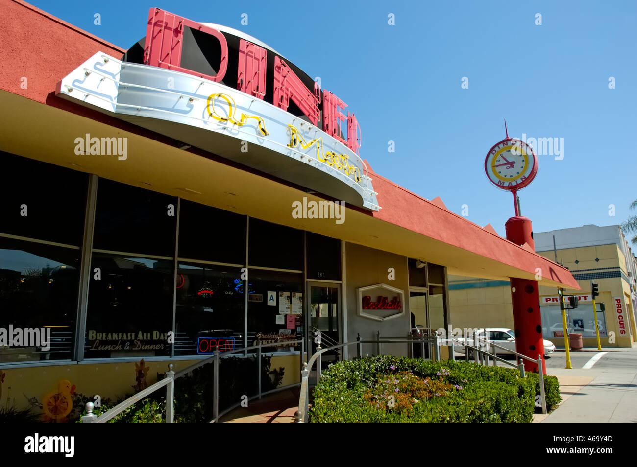 Typical american diner Storefront Stock Photo - Alamy