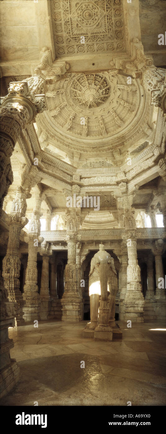 Dome and columns hi-res stock photography and images - Alamy