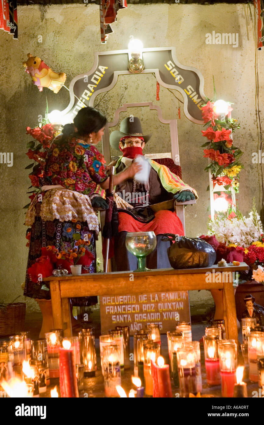 Maximon hi-res stock photography and images - Alamy