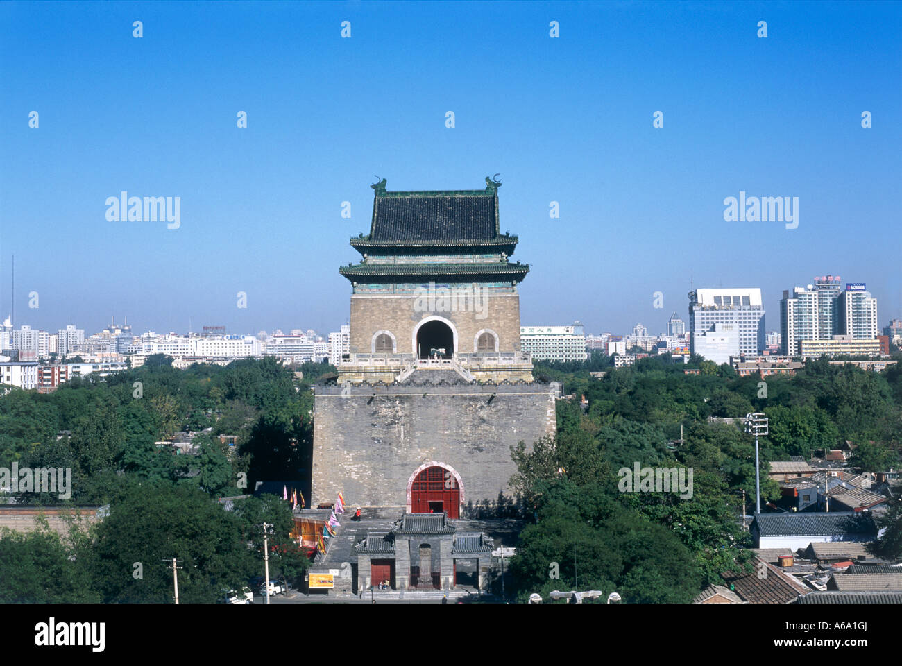 Zhong lou bell hi-res stock photography and images - Alamy