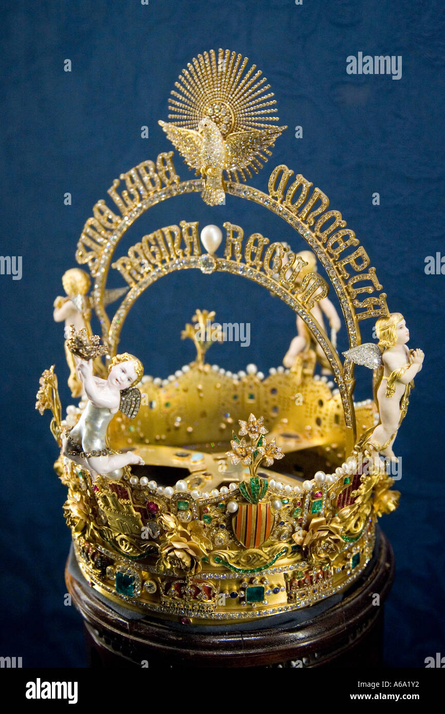 Crown of Kings Virgin, Cathedral, Seville, Spain Stock Photo - Alamy