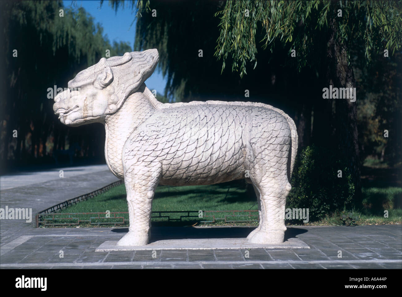 Qilin statue china hi-res stock photography and images - Alamy