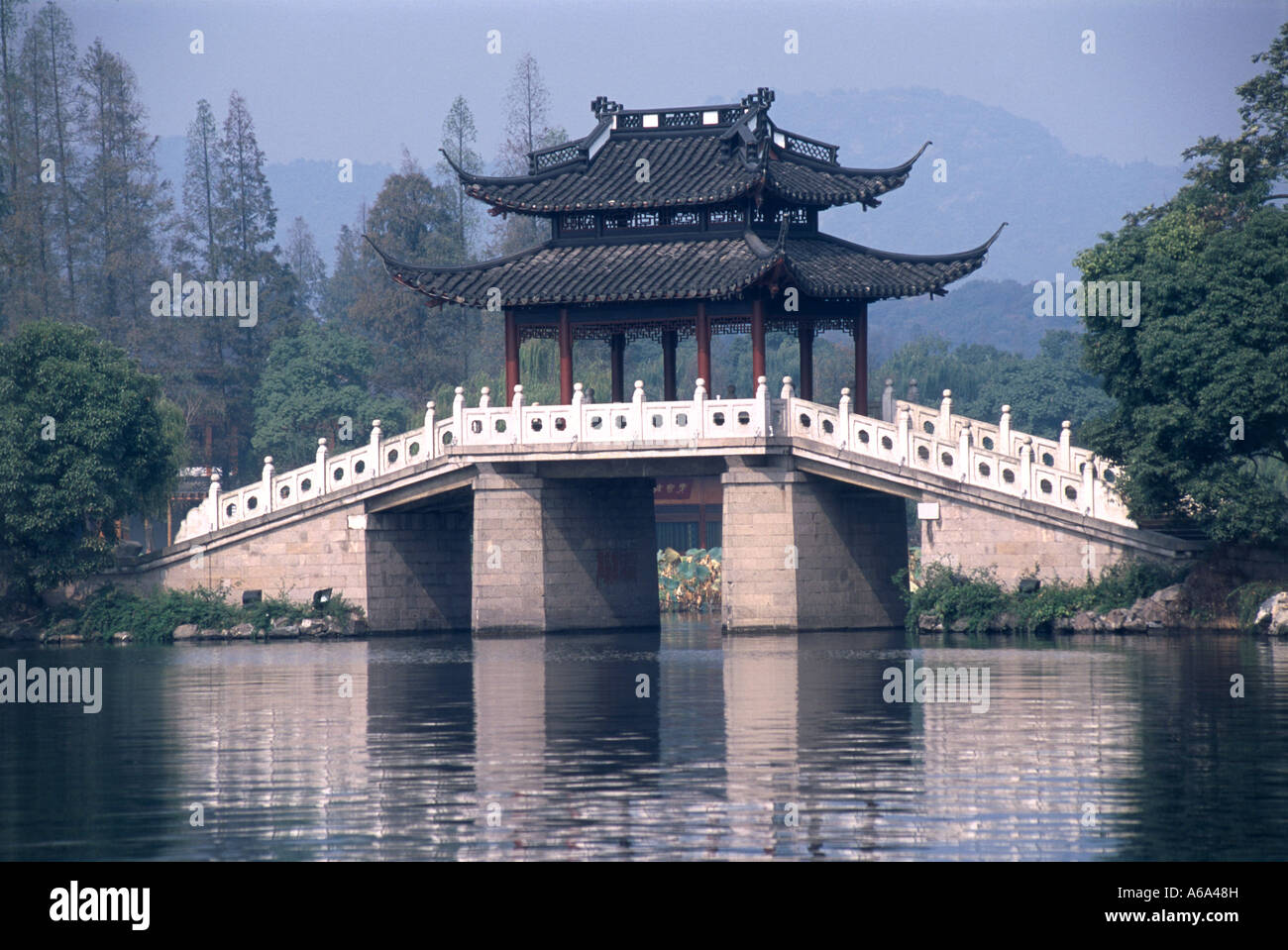 China, Zhejiang, Hangzhou, Xi Hu, (West Lake), pavilion in center of ...