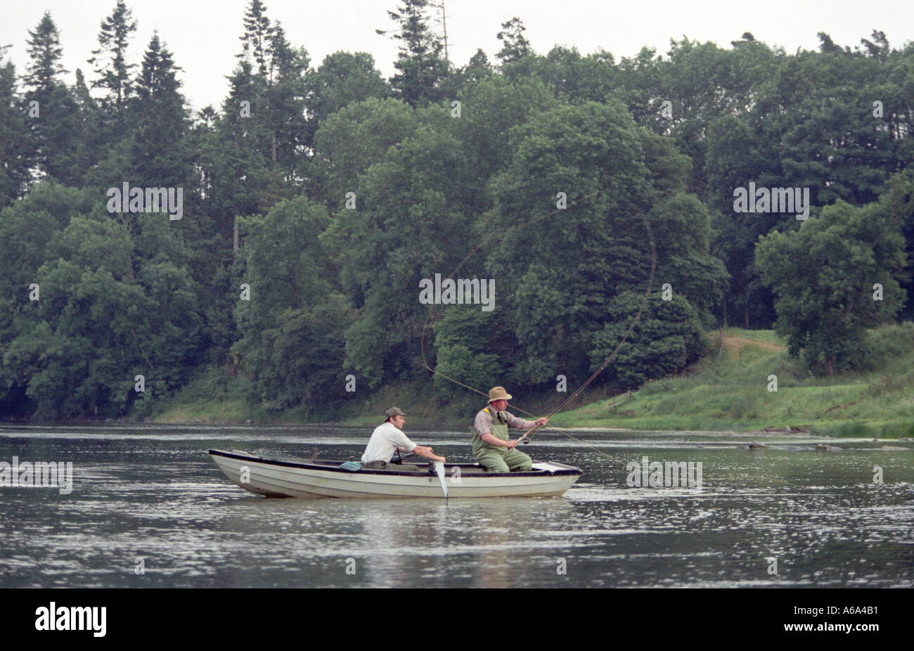 Fishing the tweed hi-res stock photography and images - Alamy