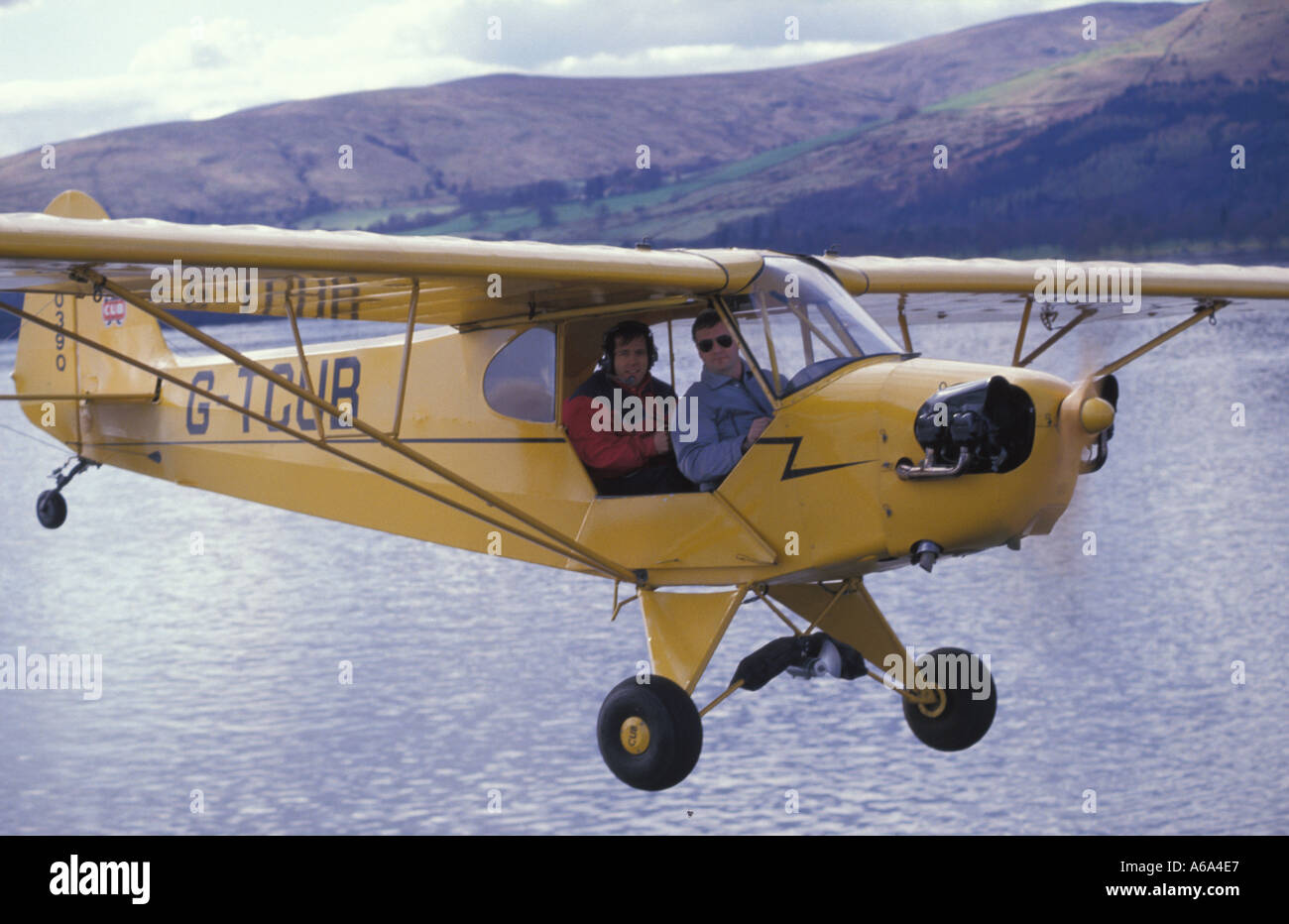 Piper cub j3 hi-res stock photography and images - Alamy