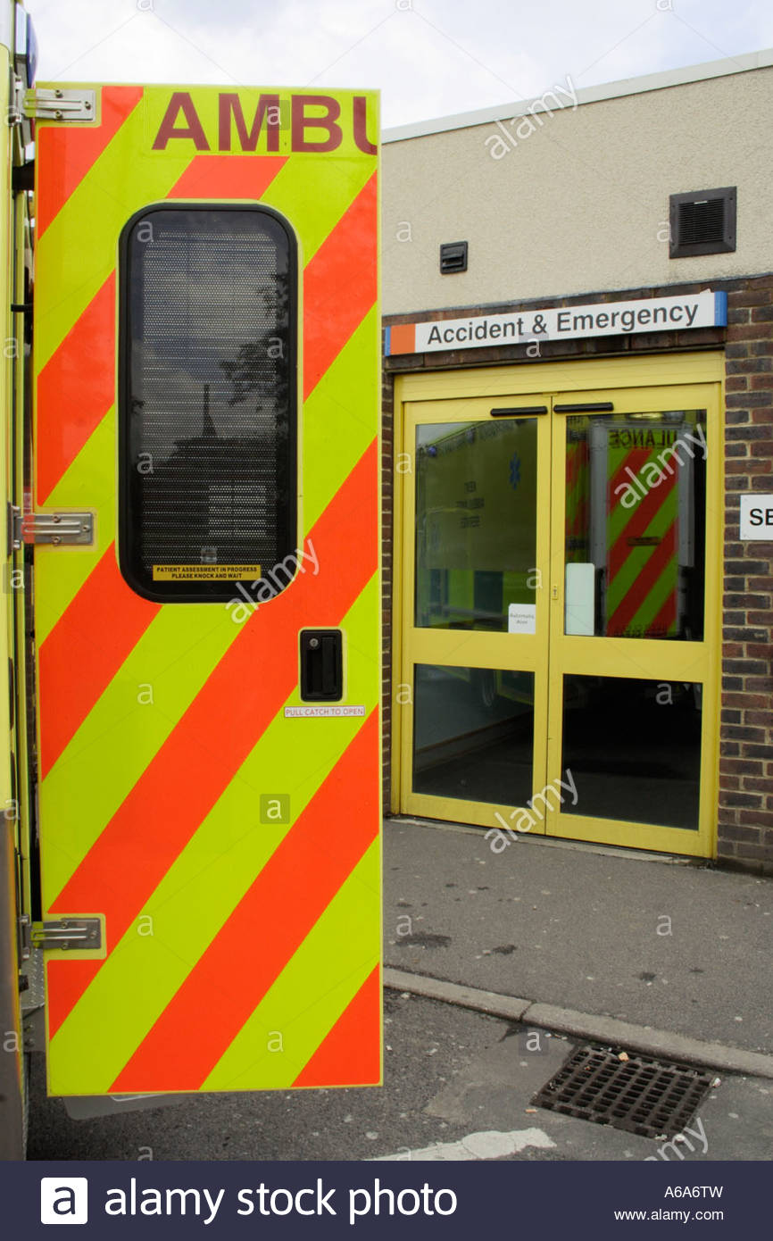 Accident And Emergency Uk Sign Stock Photos & Accident And Emergency Uk ...