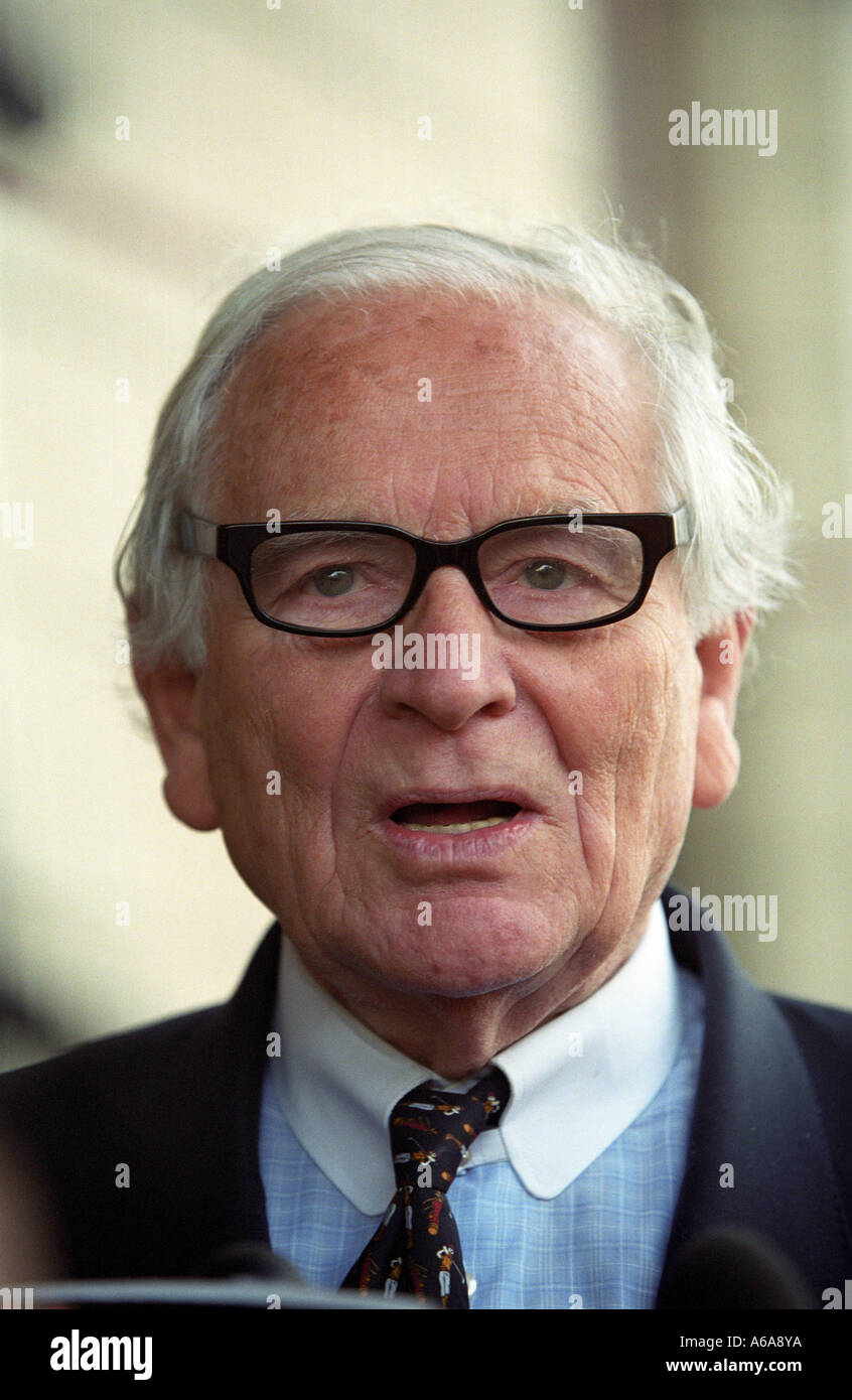 Pierre cardin portrait hi-res stock photography and images - Alamy
