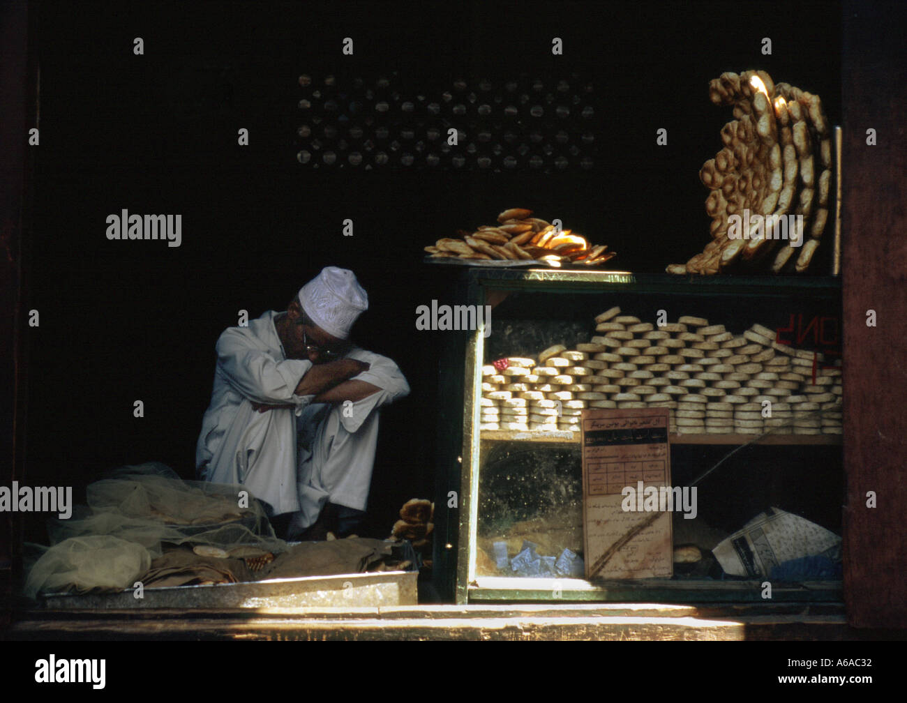 Baker sleeping in Srinagar Kashmir India Stock Photo - Alamy