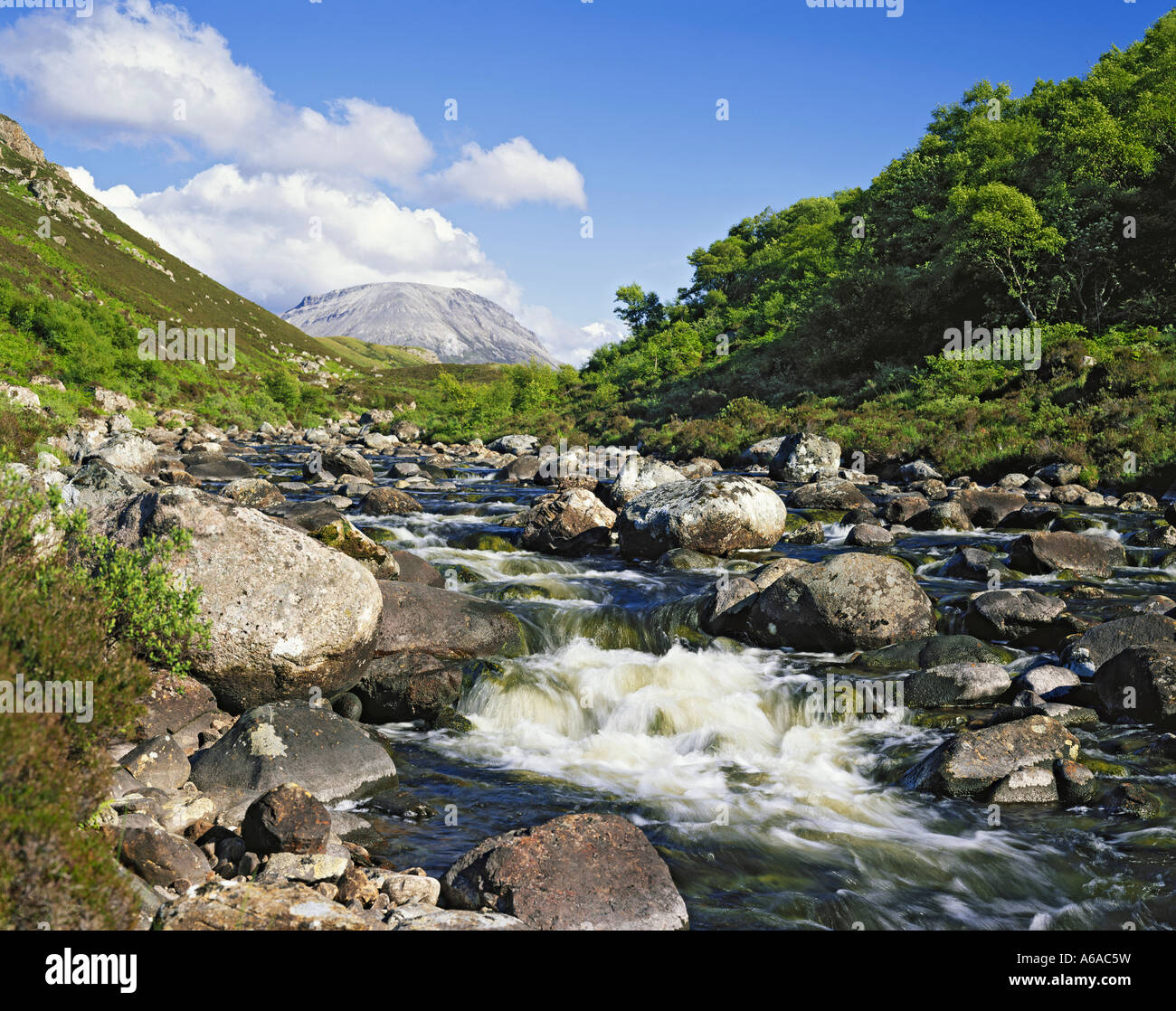 GB SCOTLAND SUTHERLAND RHICONICH RIVER ARKLE Stock Photo - Alamy