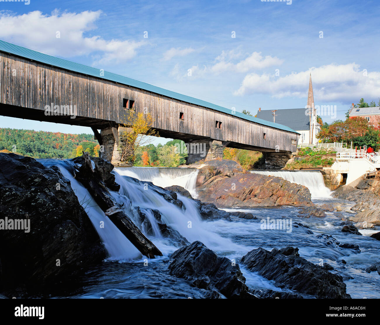 Covered bridge bath new hampshire hi-res stock photography and images ...