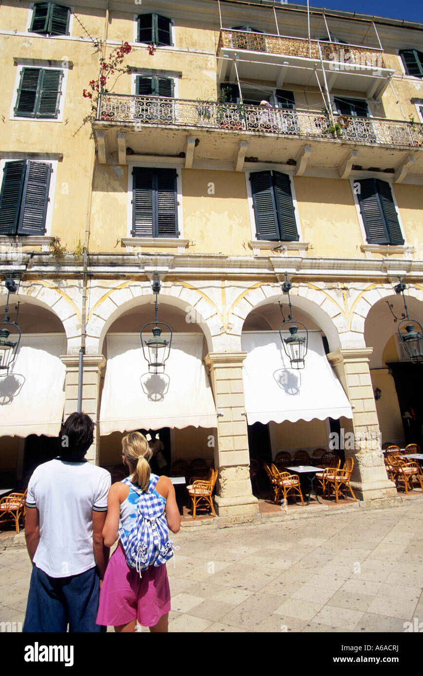 Liston cafe bar hi-res stock photography and images - Alamy