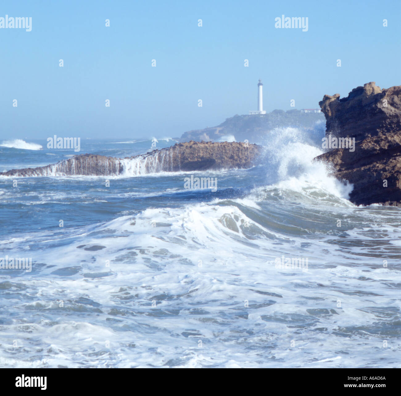 Lashing hi-res stock photography and images - Alamy
