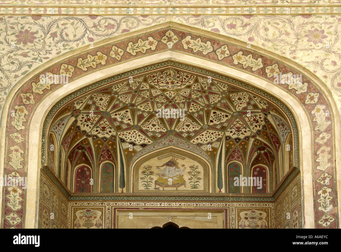 Close up detail of the Ganesh Pol gateway, Amber Fort, Jaipur ...