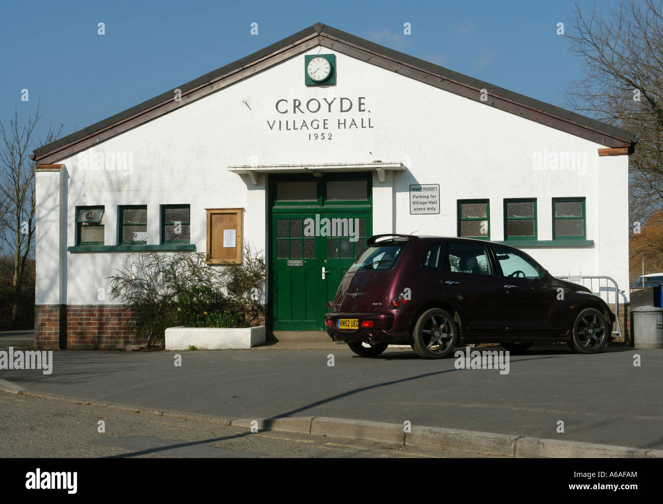Croyde village hall hi-res stock photography and images - Alamy