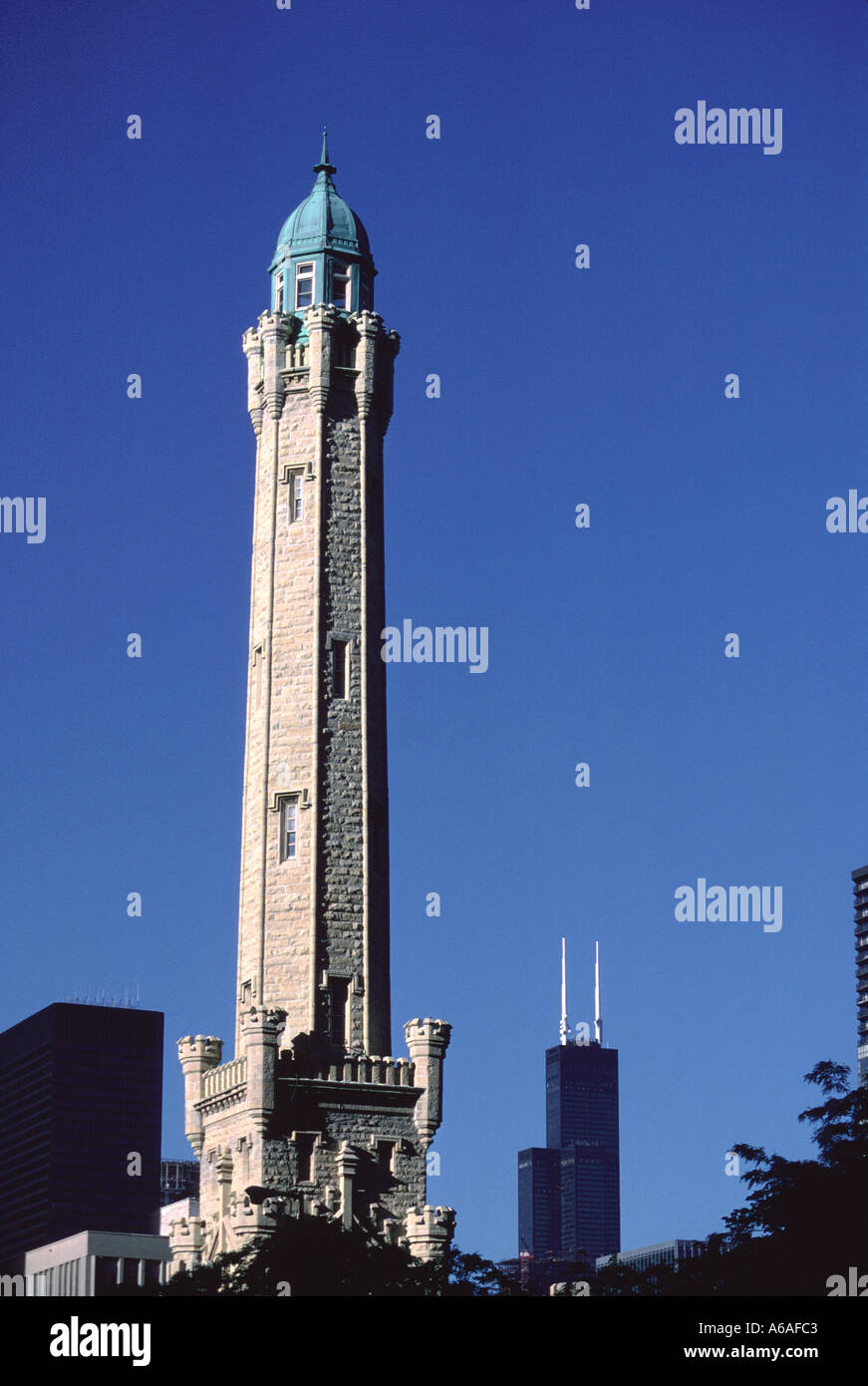 The Watertower Chicago Stock Photo - Alamy