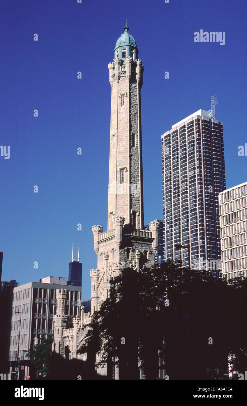 The Watertower Chicago Stock Photo - Alamy