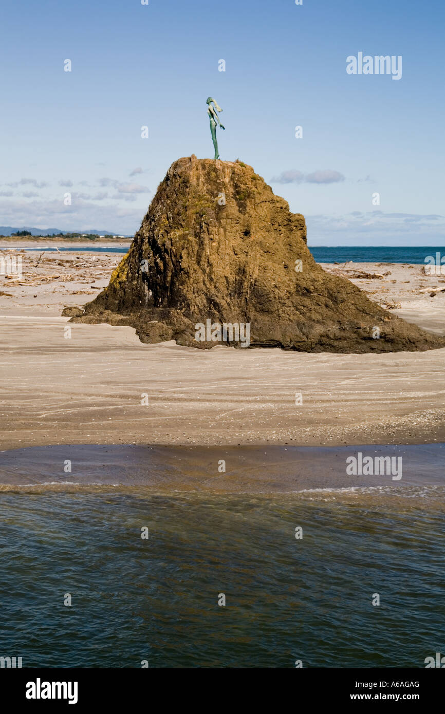 Statue of Wairaka, at the mouth of the Whakatane River, New Zealand ...