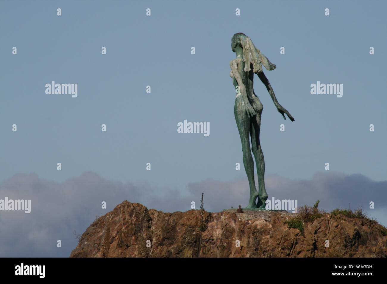 Statue of Wairaka, at the mouth of the Whakatane River, New Zealand ...