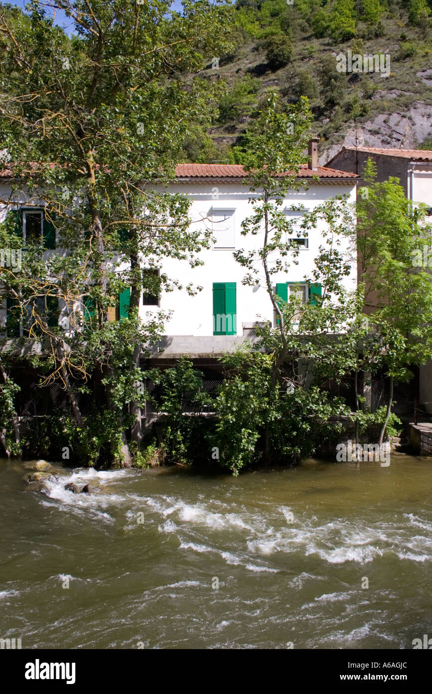 Village axat france hi-res stock photography and images - Alamy