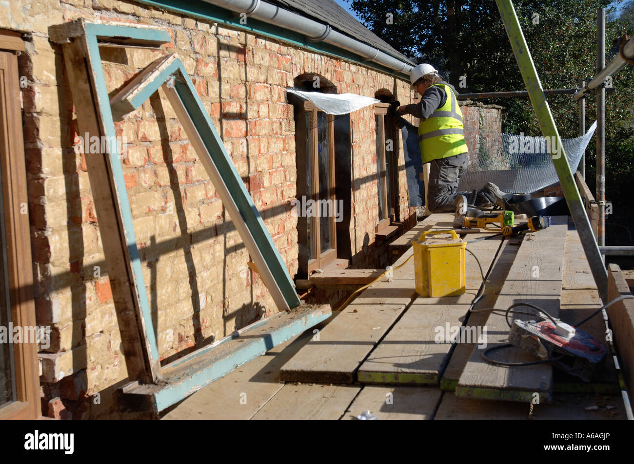 Damp proof course hi-res stock photography and images - Alamy