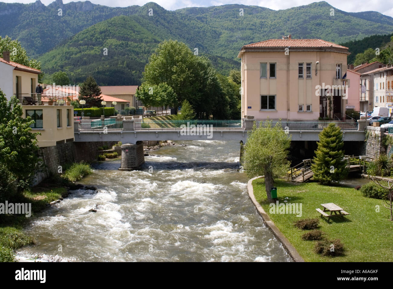 Village axat france hi-res stock photography and images - Alamy
