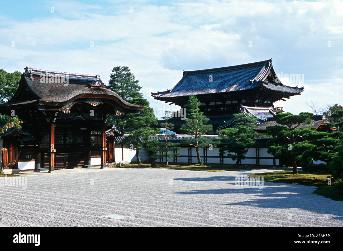 Ninnaji Temple, Kyoto, Japan, Asia Stock Photo - Alamy