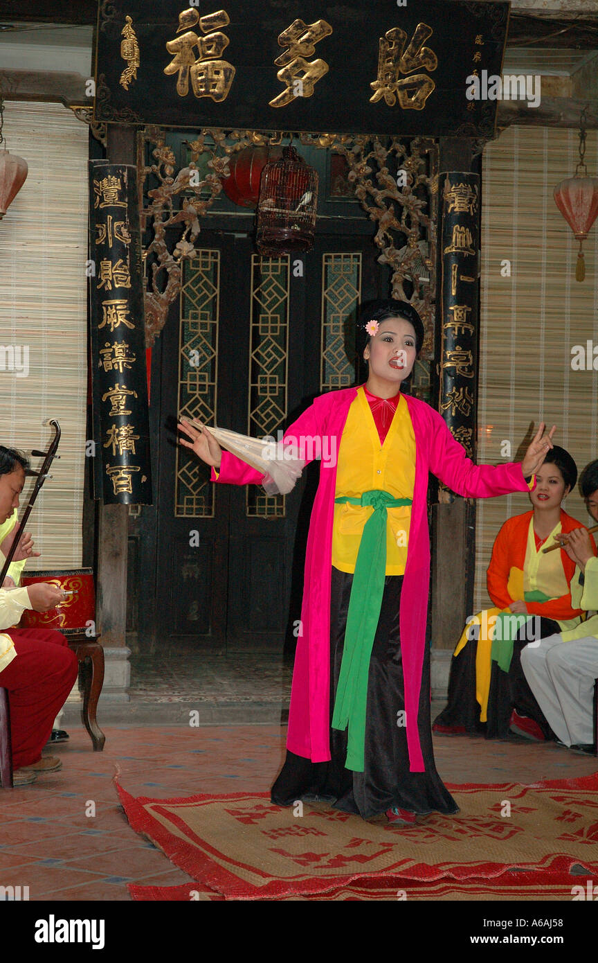 Private performance of Vietnam opera Old Quarter Hanoi South East Asia ...