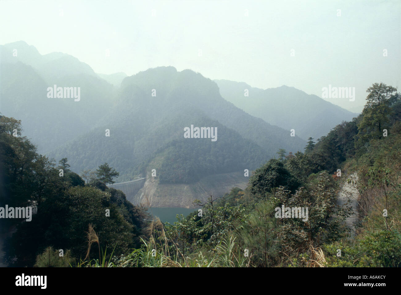 Jinggang shan china hi-res stock photography and images - Alamy