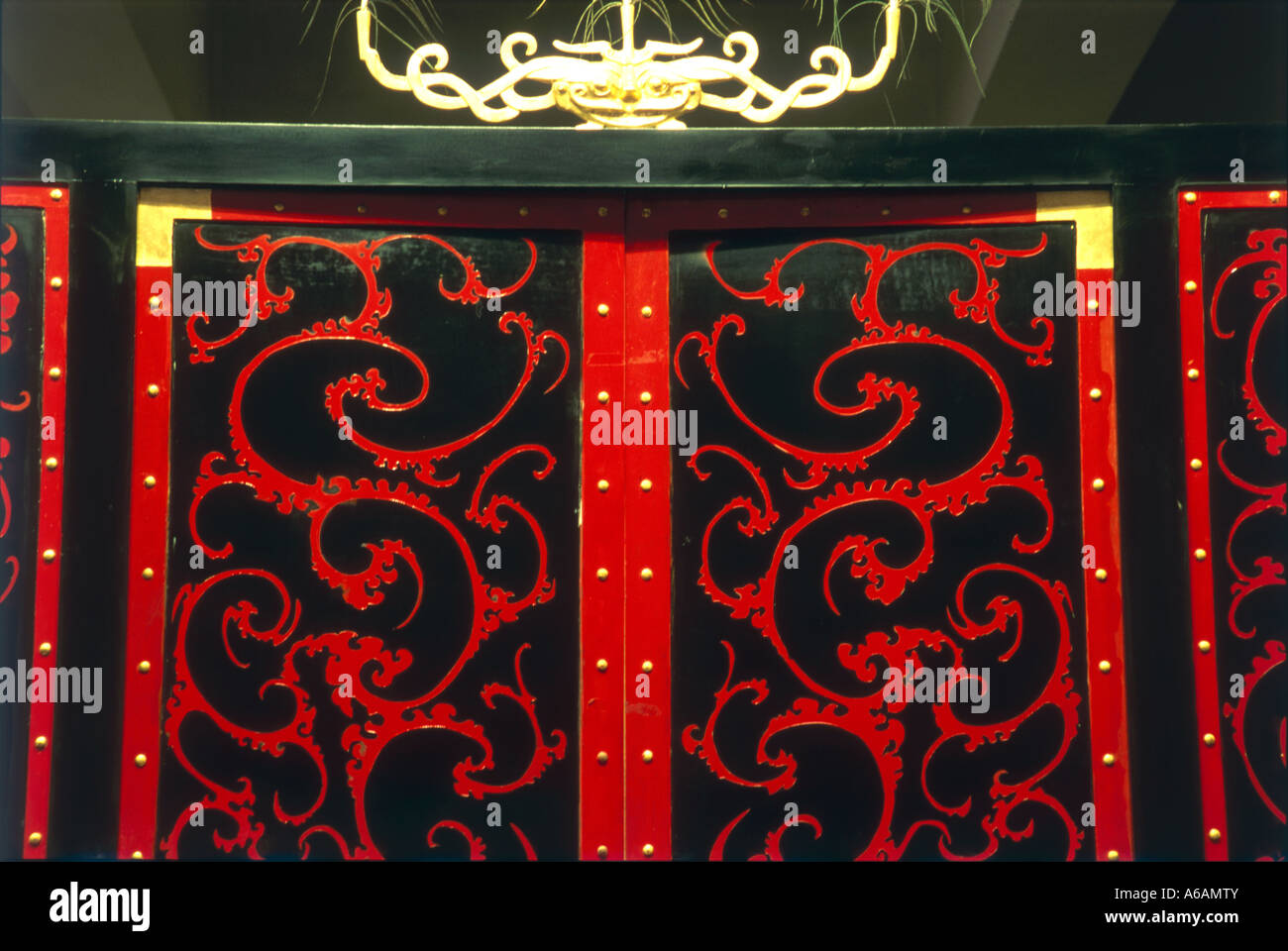 Lacquer tree sap hi-res stock photography and images - Alamy