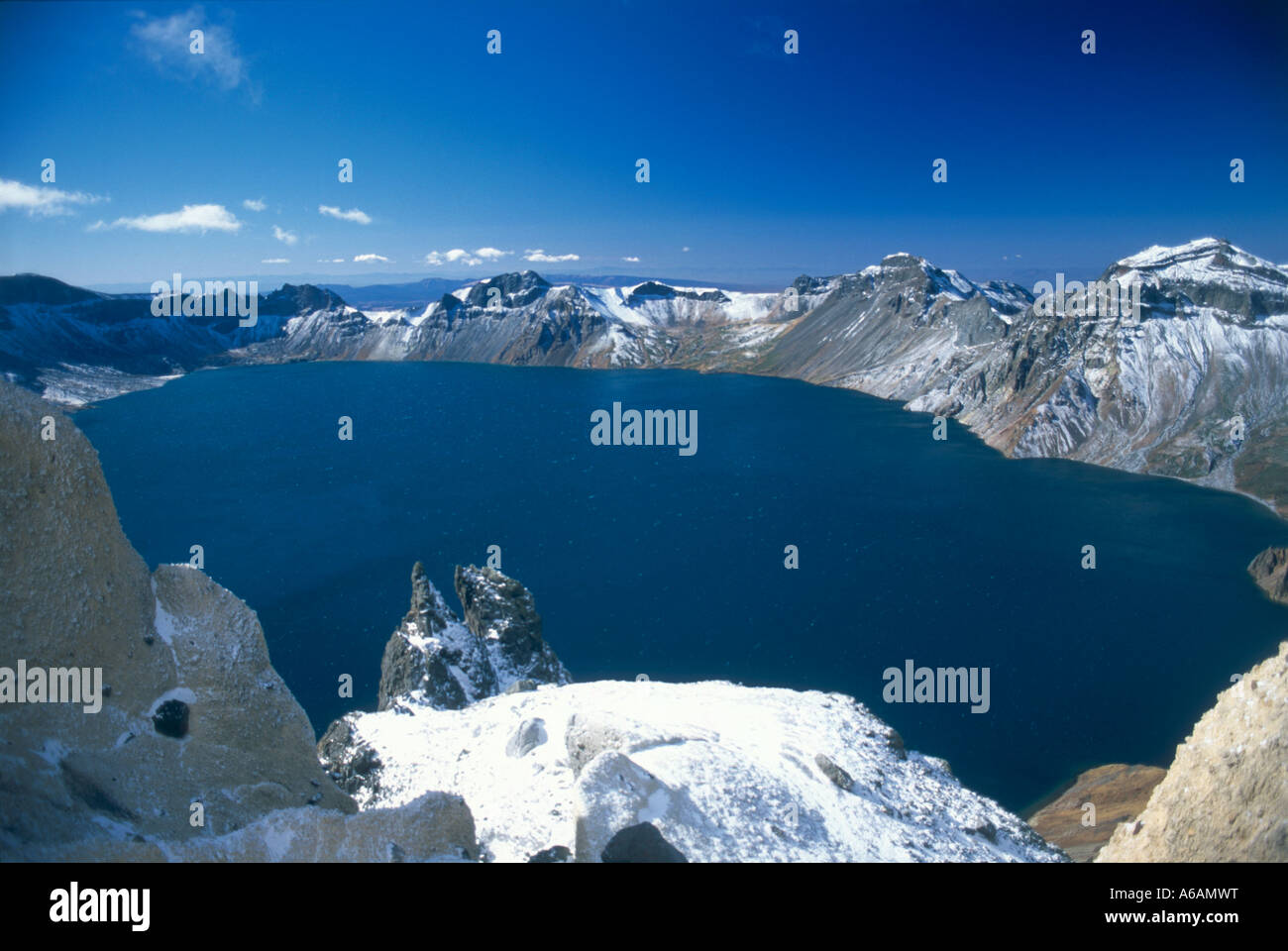 Changbai shan ever white mountains hi-res stock photography and images ...