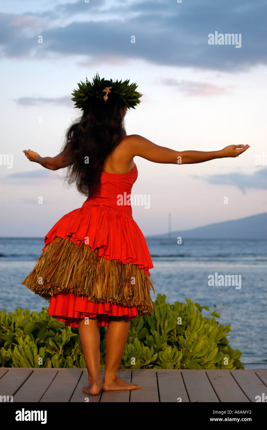Luau hula hi-res stock photography and images - Alamy