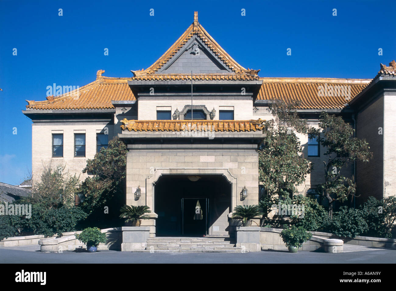 Manchukuo palace hi-res stock photography and images - Alamy