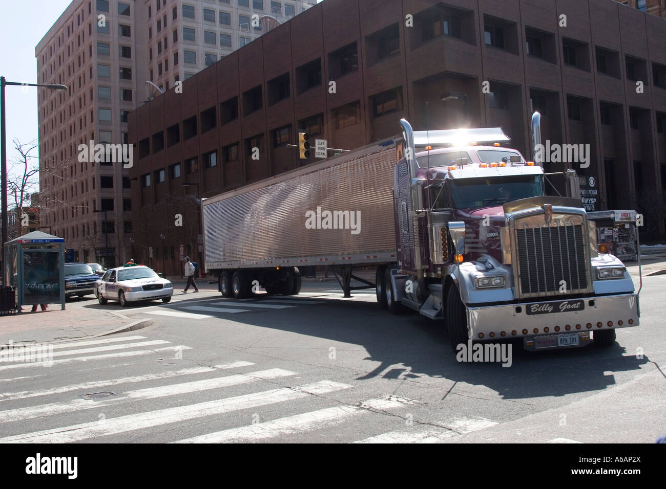 Articulated Truck in Philadelphia PA USA Stock Photo - Alamy