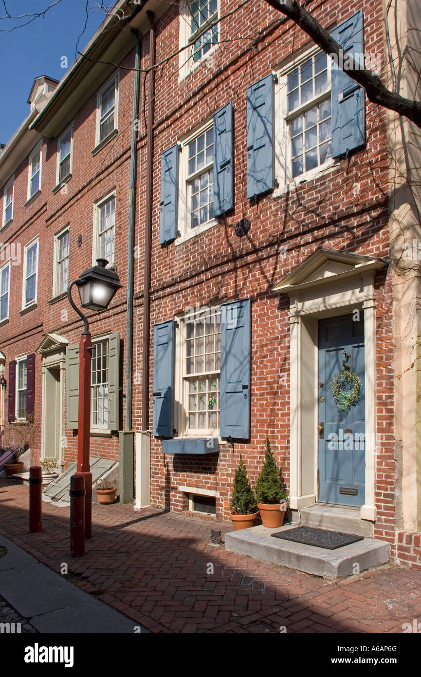 Colonial row houses philadelphia hi-res stock photography and images ...