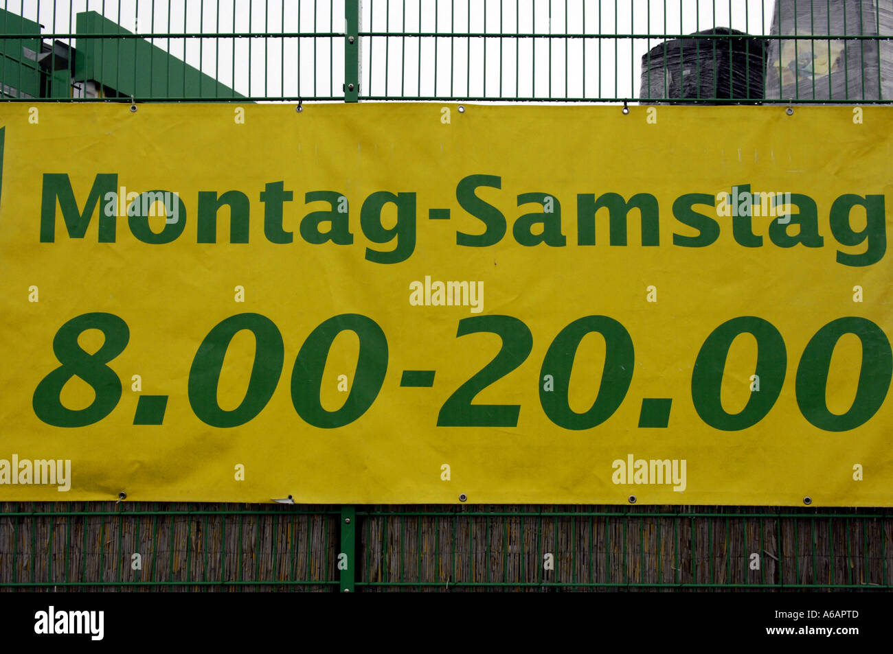 8am 8pm hi-res stock photography and images - Alamy