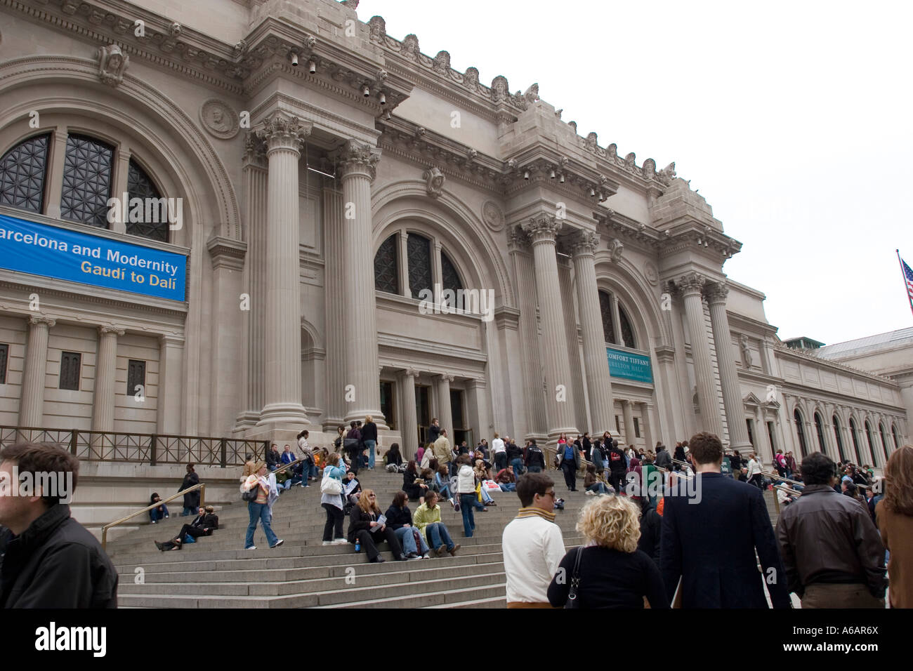 Metropolitan Museum of Art exterior 5th Avenue New York City NY USA ...