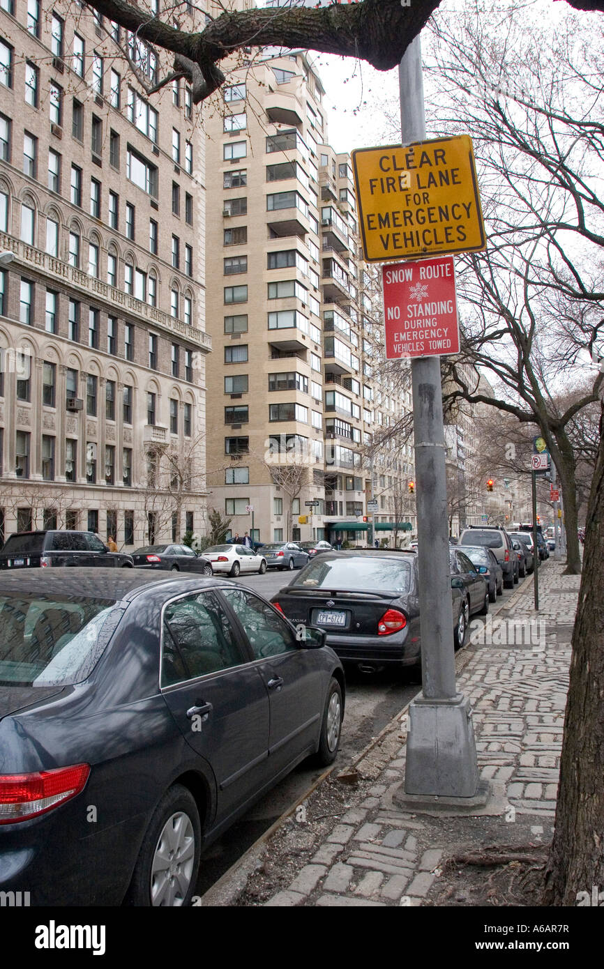 Emergency lane hi-res stock photography and images - Alamy